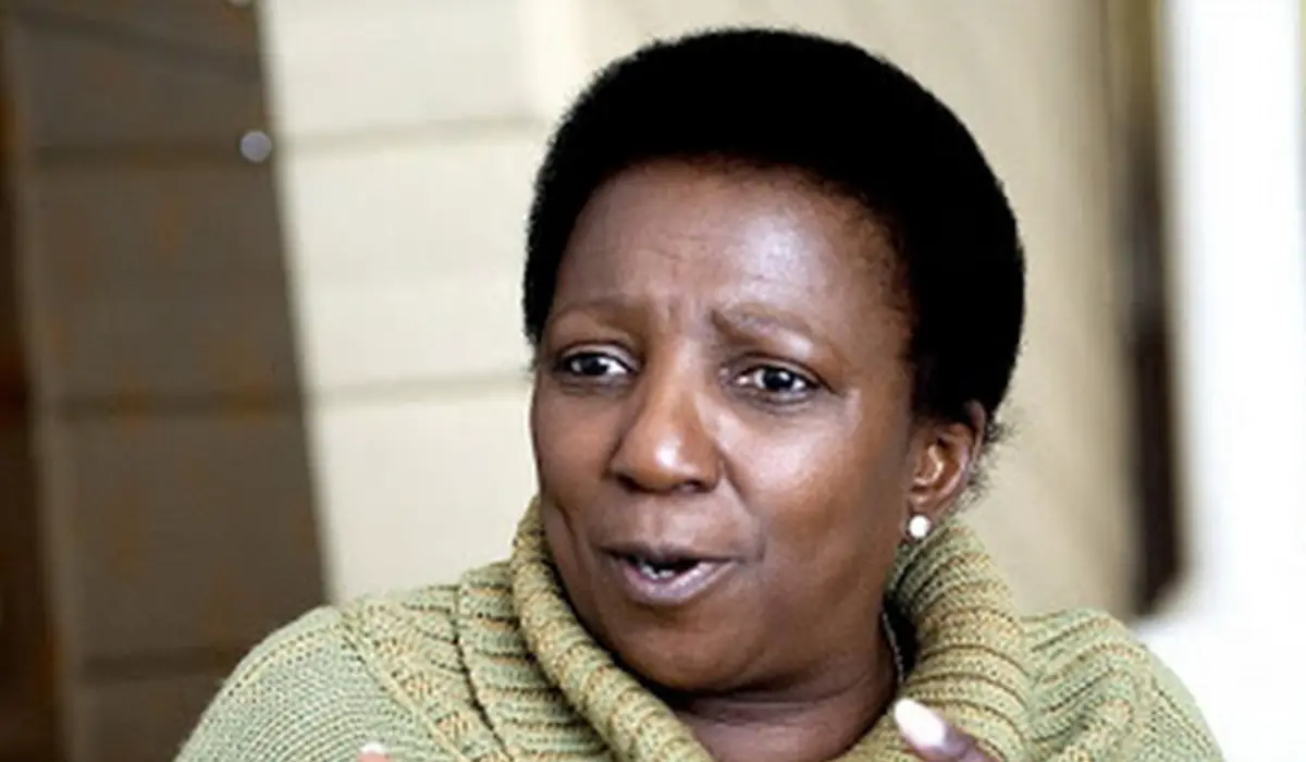 Marah Louw Reveals Financial Struggles as Veteran Artist, Claims Zero ...